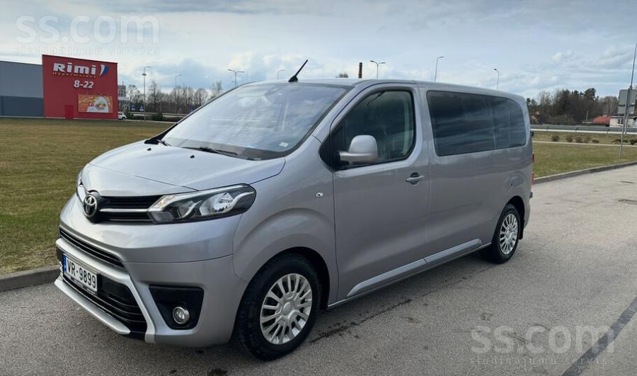 Grey Toyota Proace 2023 in Ogre, with an engine capacity of 2.00 L and mileage of 44 thousand km for 28500 €, photo 4 on AUTOMOTO.COM.LV