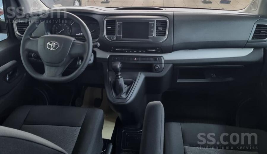 Grey Toyota Proace 2023 in Ogre, with an engine capacity of 2.00 L and mileage of 44 thousand km for 28500 €, photo 8 on AUTOMOTO.COM.LV
