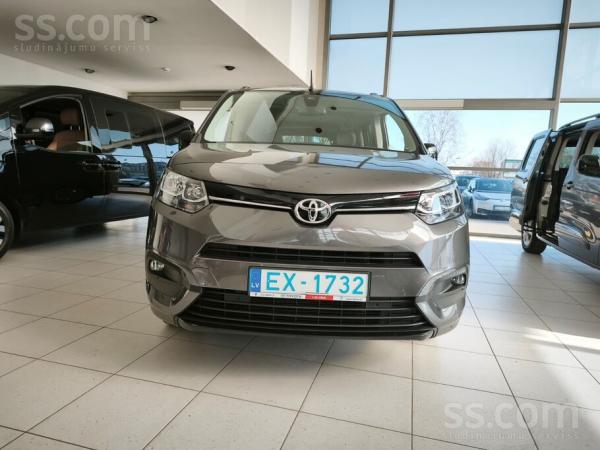 Pelēks Toyota Proace 2023 Rīga, ar dzinēja tilpumu 2.00 L un nobraukumu 30 tūkst. km par 28900 €, foto 2 vietnē AUTOMOTO.COM.LV