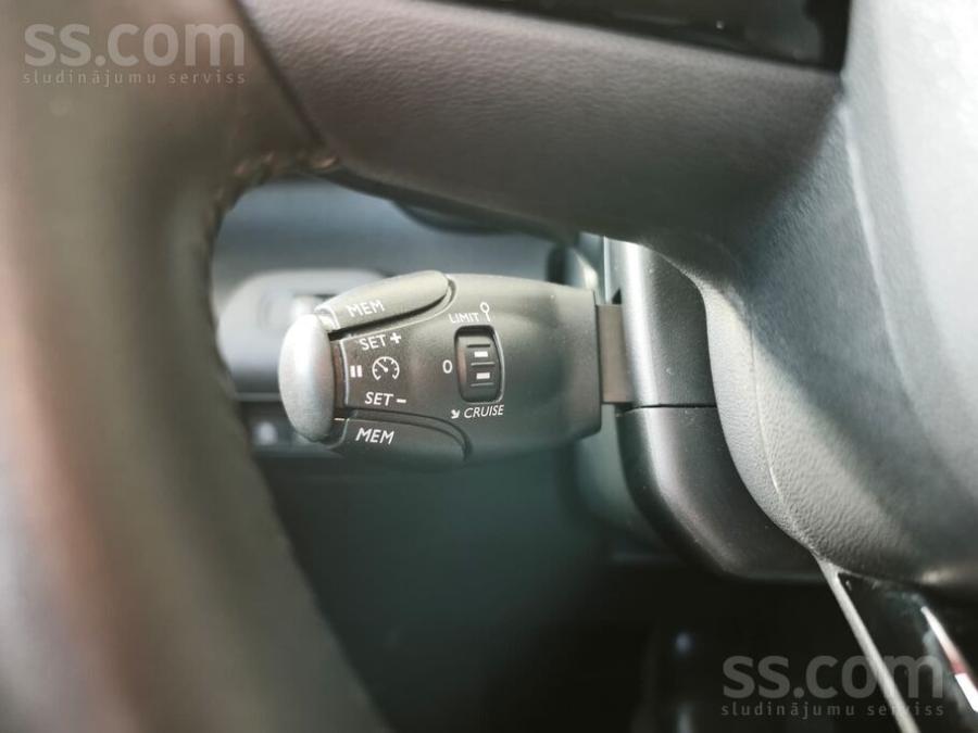 Grey Toyota Proace 2023 in Riga, with an engine capacity of 2.00 L and mileage of 30 thousand km for 28900 €, photo 14 on AUTOMOTO.COM.LV