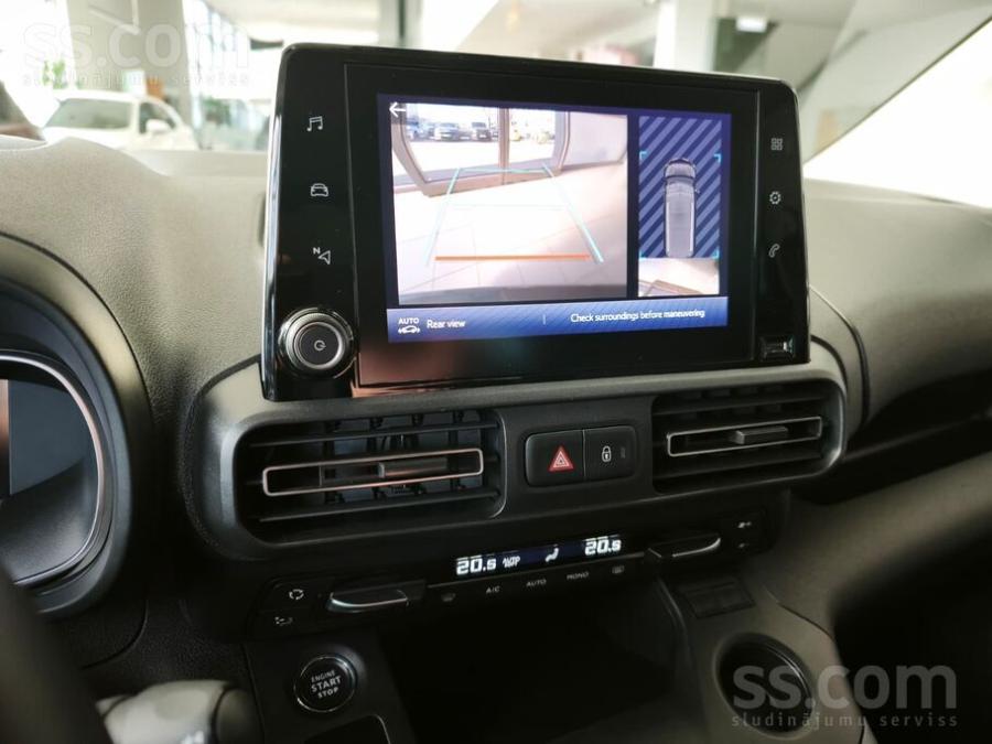 Grey Toyota Proace 2023 in Riga, with an engine capacity of 2.00 L and mileage of 30 thousand km for 28900 €, photo 21 on AUTOMOTO.COM.LV