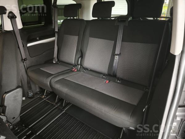 Grey Toyota Proace 2023 in Riga, with an engine capacity of 2.00 L and mileage of 100 thousand km for 32900 €, photo 9 on AUTOMOTO.COM.LV