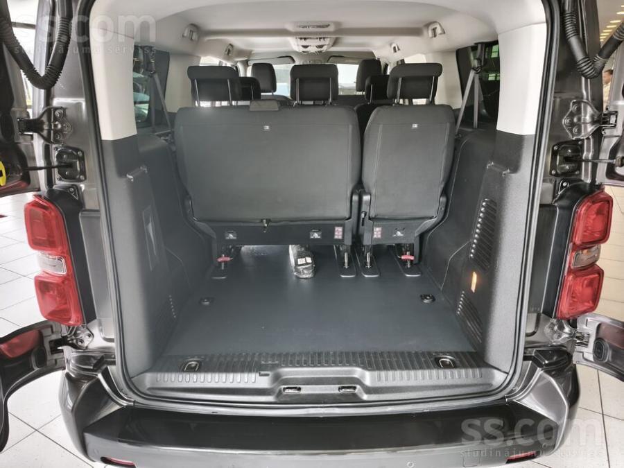 Grey Toyota Proace 2023 in Riga, with an engine capacity of 2.00 L and mileage of 100 thousand km for 32900 €, photo 15 on AUTOMOTO.COM.LV