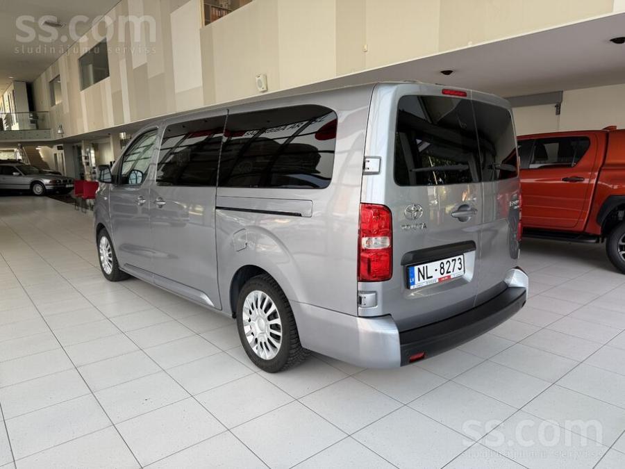 Pelēks Toyota Proace 2023 Rīga, ar dzinēja tilpumu 2.00 L un nobraukumu 98 tūkst. km par 30900 €, foto 4 vietnē AUTOMOTO.COM.LV