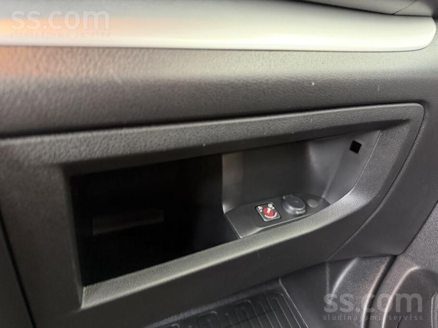 Pelēks Toyota Proace 2023 Rīga, ar dzinēja tilpumu 2.00 L un nobraukumu 98 tūkst. km par 30900 €, foto 13 vietnē AUTOMOTO.COM.LV