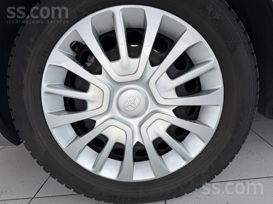 Pelēks Toyota Proace 2023 Rīga, ar dzinēja tilpumu 2.00 L un nobraukumu 98 tūkst. km par 30900 €, foto 26 vietnē AUTOMOTO.COM.LV