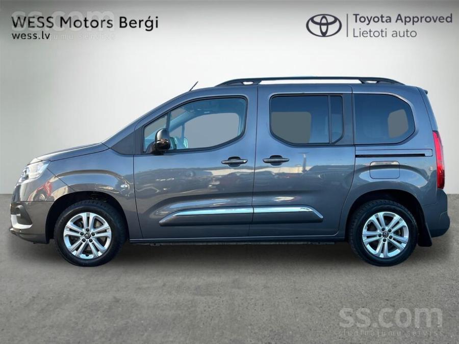 Grey Toyota Proace 2023 in Riga, with an engine capacity of 1.50 L and mileage of 127 thousand km for 16990 €, photo 4 on AUTOMOTO.COM.LV