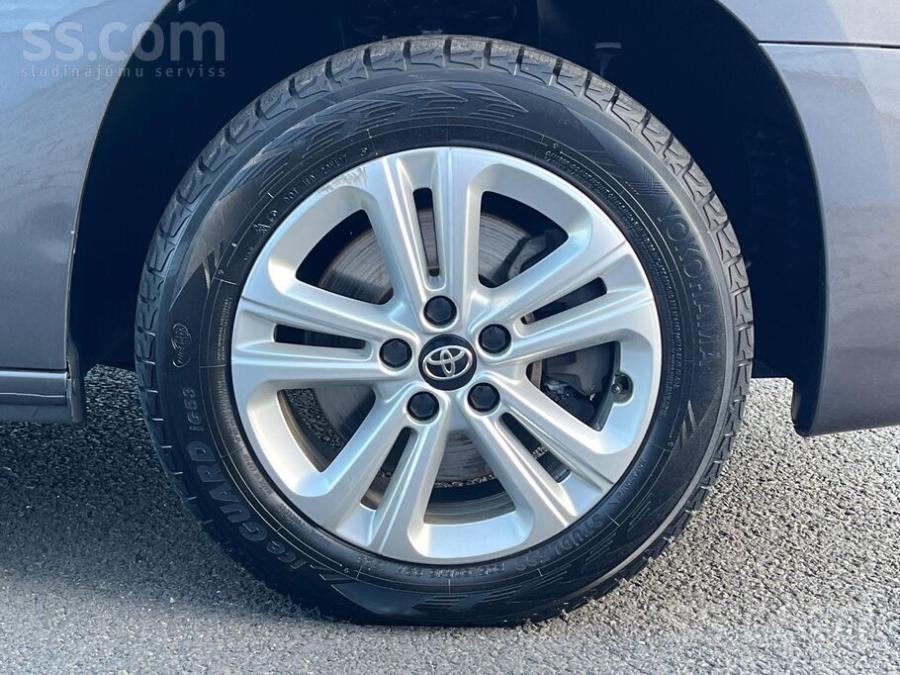 Grey Toyota Proace 2023 in Riga, with an engine capacity of 1.50 L and mileage of 127 thousand km for 16990 €, photo 24 on AUTOMOTO.COM.LV