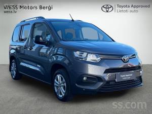 Grey Toyota Proace 2023 in Riga, with an engine capacity of 1.50 L and mileage of 127 thousand km for 16990 €, photo 27 on AUTOMOTO.COM.LV