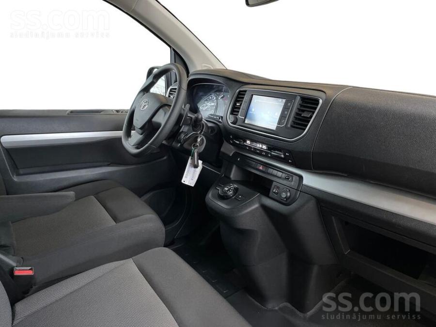 Pelēks Toyota Proace 2024 Rīga, ar dzinēja tilpumu 2.00 L un nobraukumu 38 tūkst. km par 36990 €, foto 6 vietnē AUTOMOTO.COM.LV
