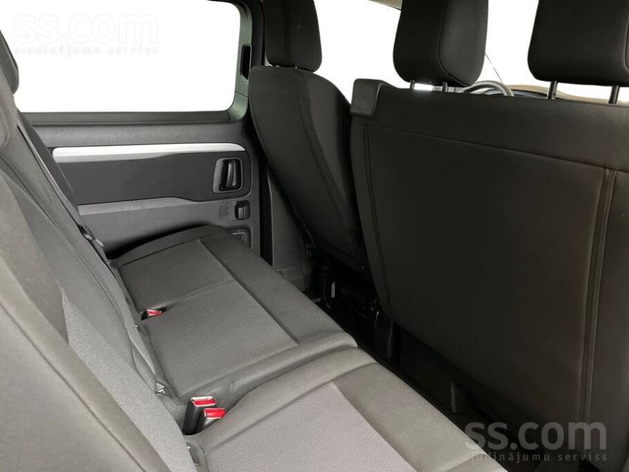 Pelēks Toyota Proace 2024 Rīga, ar dzinēja tilpumu 2.00 L un nobraukumu 38 tūkst. km par 36990 €, foto 7 vietnē AUTOMOTO.COM.LV