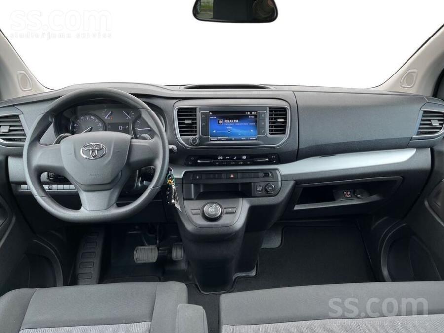 Pelēks Toyota Proace 2024 Rīga, ar dzinēja tilpumu 2.00 L un nobraukumu 37 tūkst. km par 36990 €, foto 8 vietnē AUTOMOTO.COM.LV
