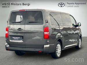 Pelēks Toyota Proace 2024 Rīga, ar dzinēja tilpumu 2.00 L un nobraukumu 65 tūkst. km par 35990 €, foto 3 vietnē AUTOMOTO.COM.LV