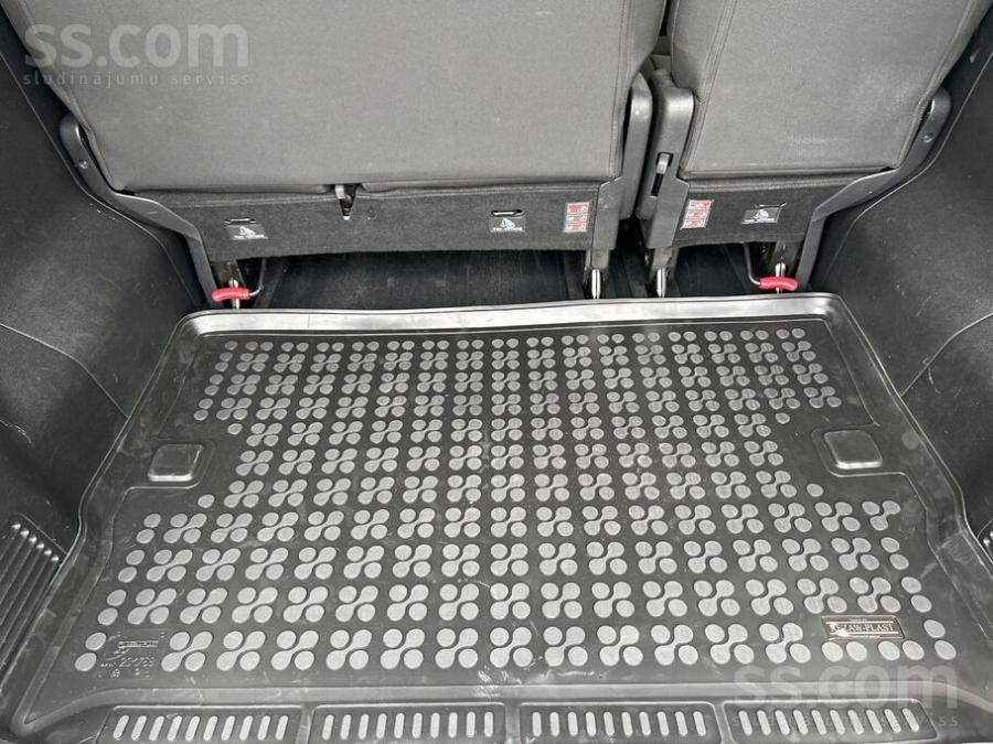 Pelēks Toyota Proace 2024 Rīga, ar dzinēja tilpumu 2.00 L un nobraukumu 65 tūkst. km par 35990 €, foto 11 vietnē AUTOMOTO.COM.LV