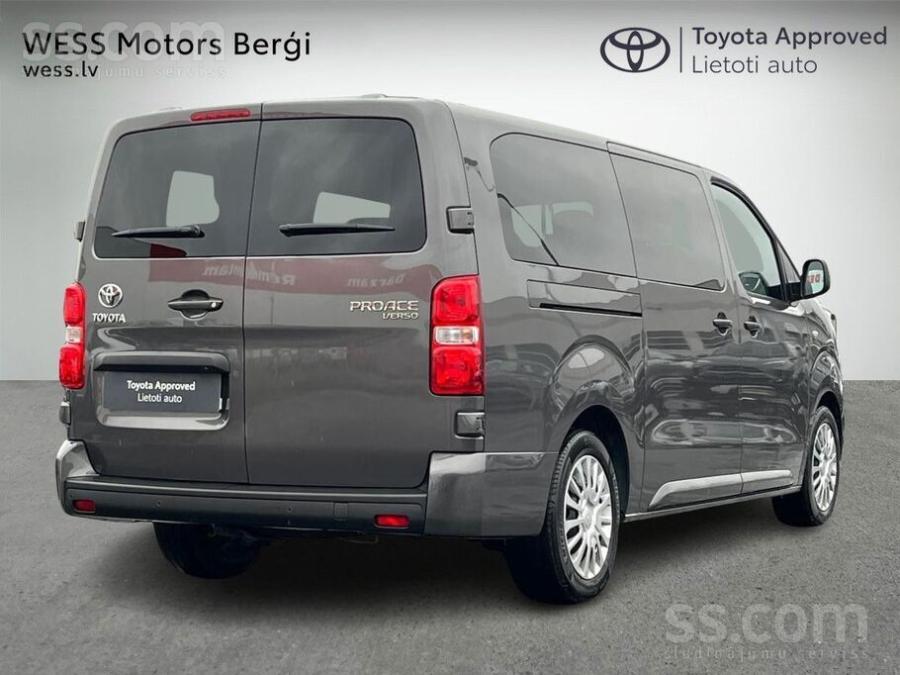 Pelēks Toyota Proace 2024 Rīga, ar dzinēja tilpumu 2.00 L un nobraukumu 38 tūkst. km par 33990 €, foto 3 vietnē AUTOMOTO.COM.LV