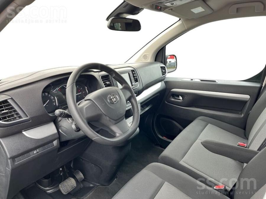 Pelēks Toyota Proace 2024 Rīga, ar dzinēja tilpumu 2.00 L un nobraukumu 38 tūkst. km par 33990 €, foto 12 vietnē AUTOMOTO.COM.LV