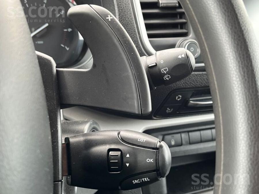 Pelēks Toyota Proace 2024 Rīga, ar dzinēja tilpumu 2.00 L un nobraukumu 38 tūkst. km par 33990 €, foto 18 vietnē AUTOMOTO.COM.LV