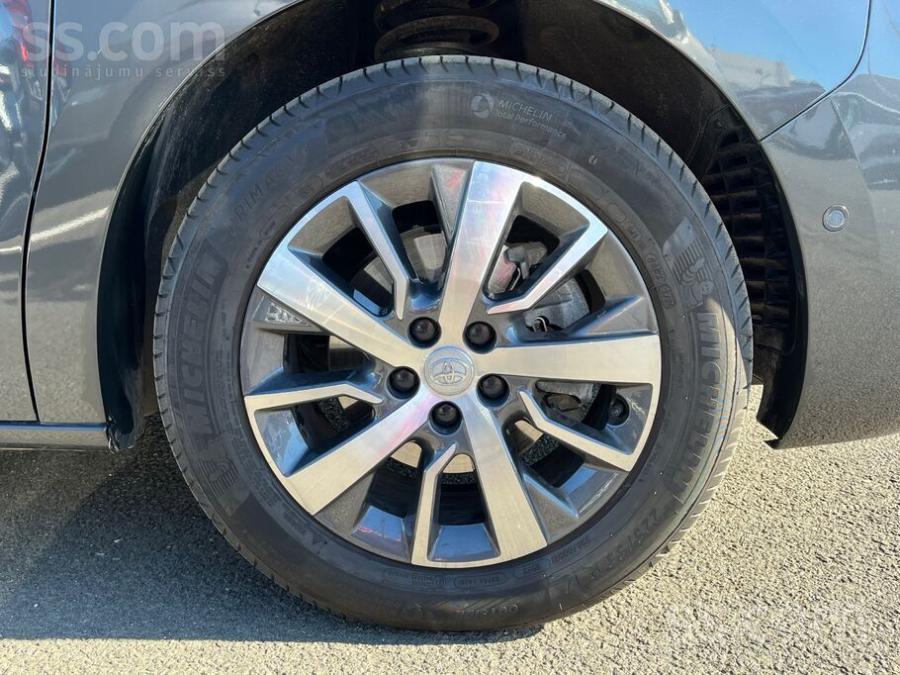 Pelēks Toyota Proace 2025 Rīga, ar dzinēja tilpumu 2.00 L un nobraukumu 13 tūkst. km par 51990 €, foto 26 vietnē AUTOMOTO.COM.LV