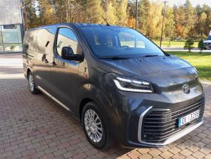 Grey Toyota Proace 2025 in Riga, with an engine capacity of 2.00 L and mileage of 0 thousand km for 45900 €, photo 5 on AUTOMOTO.COM.LV
