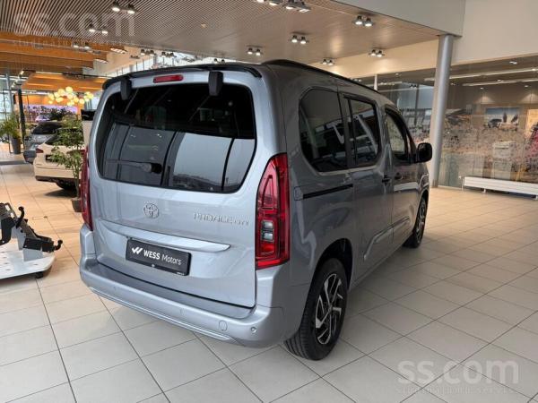 Pelēks Toyota Proace 2026 Rīga, ar dzinēja tilpumu 1.50 L un nobraukumu 0 tūkst. km par 32990 €, foto 3 vietnē AUTOMOTO.COM.LV