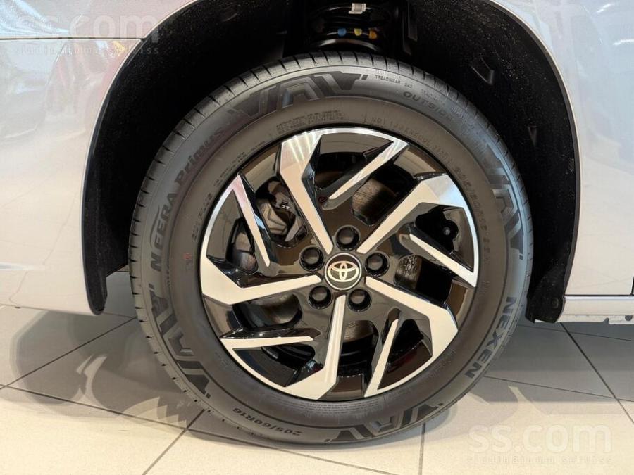 Pelēks Toyota Proace 2026 Rīga, ar dzinēja tilpumu 1.50 L un nobraukumu 0 tūkst. km par 32990 €, foto 13 vietnē AUTOMOTO.COM.LV