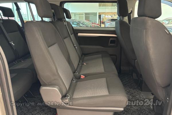 Pelēks Toyota Proace 2017 Pērnava, ar dzinēja tilpumu 2.00 L un nobraukumu 170 tūkst. km par 16490 €, foto 7 vietnē AUTOMOTO.COM.LV