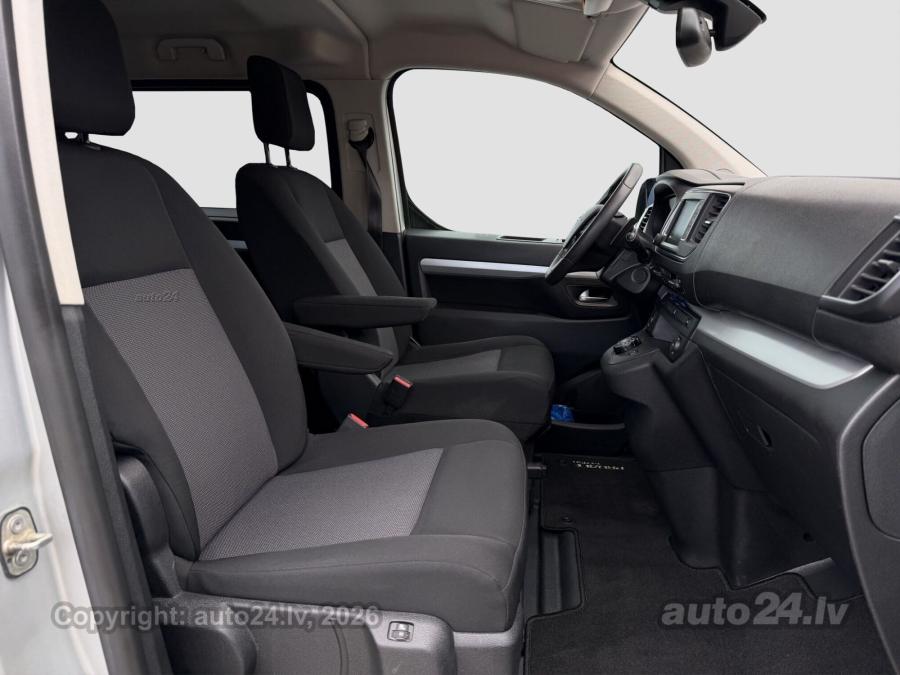 Pelēks Toyota Proace 2017 Pērnava, ar dzinēja tilpumu 2.00 L un nobraukumu 170 tūkst. km par 19500 €, foto 6 vietnē AUTOMOTO.COM.LV