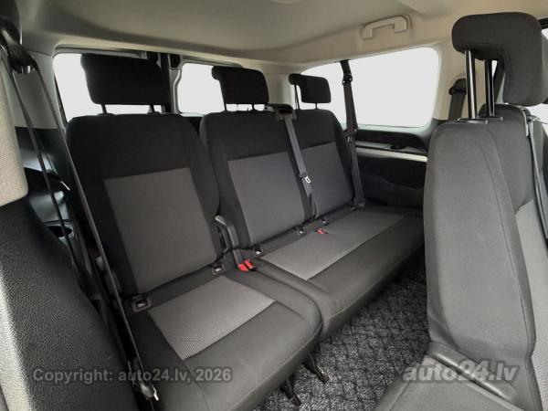 Pelēks Toyota Proace 2017 Pērnava, ar dzinēja tilpumu 2.00 L un nobraukumu 170 tūkst. km par 19500 €, foto 8 vietnē AUTOMOTO.COM.LV
