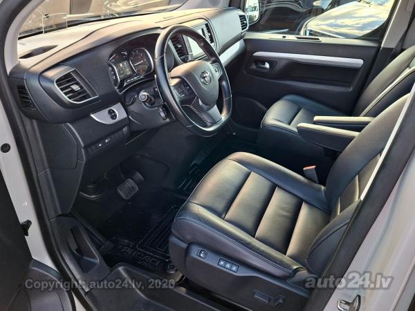 Toyota Proace 2017 in Tartu on AUTOMOTO.COM.LV Grey Toyota Proace 2017 in Tartu, with an engine capacity of 2.00 L and mileage of 132 thousand km for 19900 €, photo 8 on AUTOMOTO.COM.LV