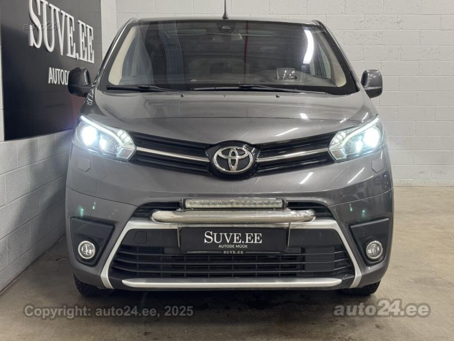 Grey Toyota Proace 2018 in Tallinn, with an engine capacity of 2.00 L and mileage of 178 thousand km for 23995 €, photo 3 on AUTOMOTO.COM.LV