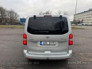 Grey Toyota Proace 2018 in Tallinn, with an engine capacity of 2.00 L and mileage of 249 thousand km for 18900 €, photo 6 on AUTOMOTO.COM.LV