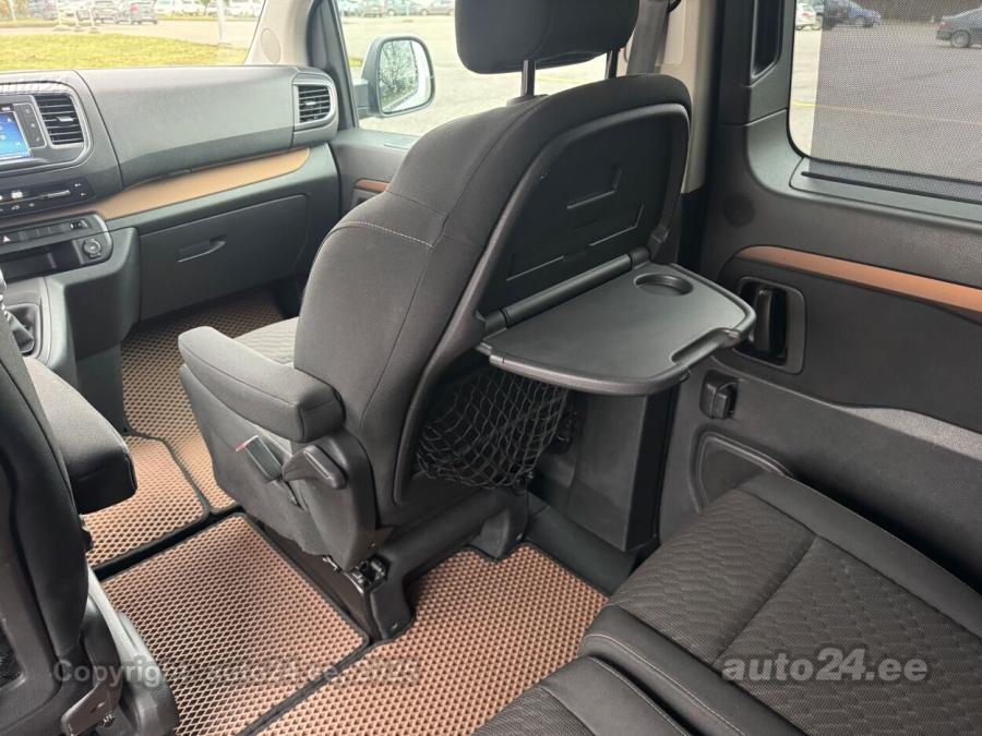 Grey Toyota Proace 2018 in Tallinn, with an engine capacity of 2.00 L and mileage of 249 thousand km for 18900 €, photo 18 on AUTOMOTO.COM.LV