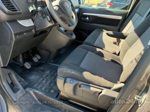 Pelēks Toyota Proace 2018 Pērnava, ar dzinēja tilpumu 2.00 L un nobraukumu 140 tūkst. km par 15900 €, foto 11 vietnē AUTOMOTO.COM.LV