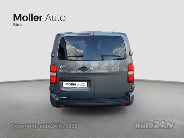 Grey Toyota Proace 2018 in Parnu, with an engine capacity of 2.00 L and mileage of 141 thousand km for 18900 €, photo 4 on AUTOMOTO.COM.LV