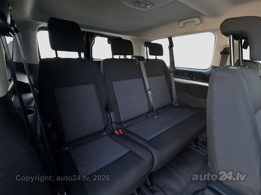 Pelēks Toyota Proace 2018 Pērnava, ar dzinēja tilpumu 2.00 L un nobraukumu 141 tūkst. km par 18900 €, foto 9 vietnē AUTOMOTO.COM.LV