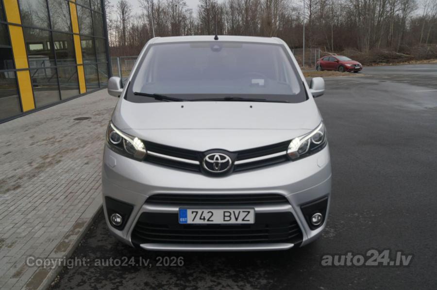 Grey Toyota Proace 2018 in Tallinn, with an engine capacity of 2.00 L and mileage of 181 thousand km for 19990 €, photo 3 on AUTOMOTO.COM.LV