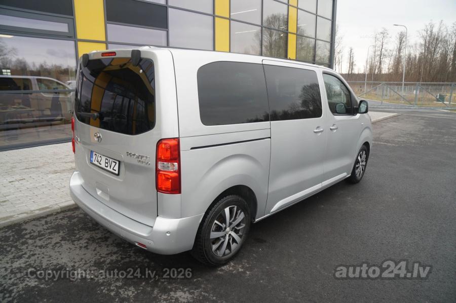 Grey Toyota Proace 2018 in Tallinn, with an engine capacity of 2.00 L and mileage of 181 thousand km for 19990 €, photo 5 on AUTOMOTO.COM.LV