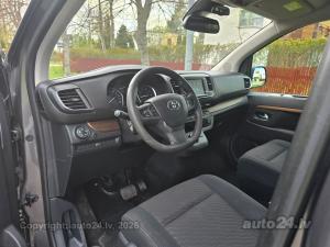 Pelēks Toyota Proace 2018 Tallina, ar dzinēja tilpumu 2.00 L un nobraukumu 274 tūkst. km par 15990 €, foto 11 vietnē AUTOMOTO.COM.LV