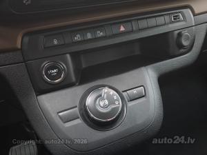 Pelēks Toyota Proace 2018 Tallina, ar dzinēja tilpumu 2.00 L un nobraukumu 274 tūkst. km par 15990 €, foto 19 vietnē AUTOMOTO.COM.LV