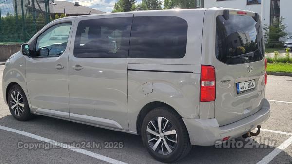 Pelēks Toyota Proace 2018 Tallina, ar dzinēja tilpumu 2.00 L un nobraukumu 174 tūkst. km par 12990 €, foto 2 vietnē AUTOMOTO.COM.LV