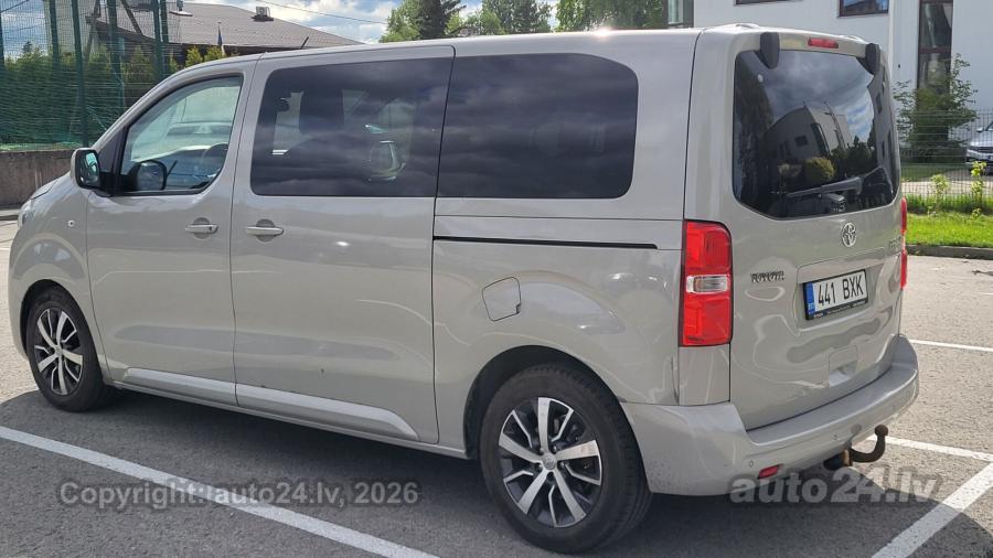 Pelēks Toyota Proace 2018 Tallina, ar dzinēja tilpumu 2.00 L un nobraukumu 174 tūkst. km par 12990 €, foto 3 vietnē AUTOMOTO.COM.LV