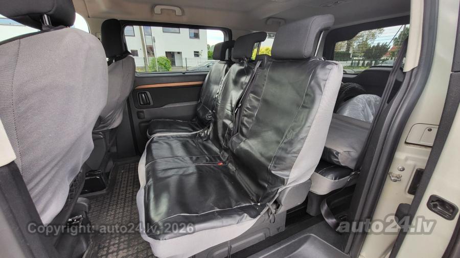 Pelēks Toyota Proace 2018 Tallina, ar dzinēja tilpumu 2.00 L un nobraukumu 174 tūkst. km par 12990 €, foto 11 vietnē AUTOMOTO.COM.LV