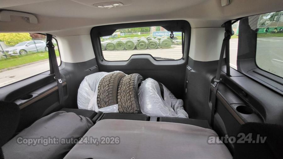 Pelēks Toyota Proace 2018 Tallina, ar dzinēja tilpumu 2.00 L un nobraukumu 174 tūkst. km par 12990 €, foto 12 vietnē AUTOMOTO.COM.LV