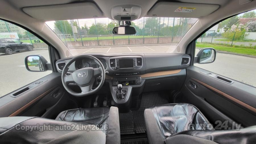 Pelēks Toyota Proace 2018 Tallina, ar dzinēja tilpumu 2.00 L un nobraukumu 174 tūkst. km par 12990 €, foto 13 vietnē AUTOMOTO.COM.LV