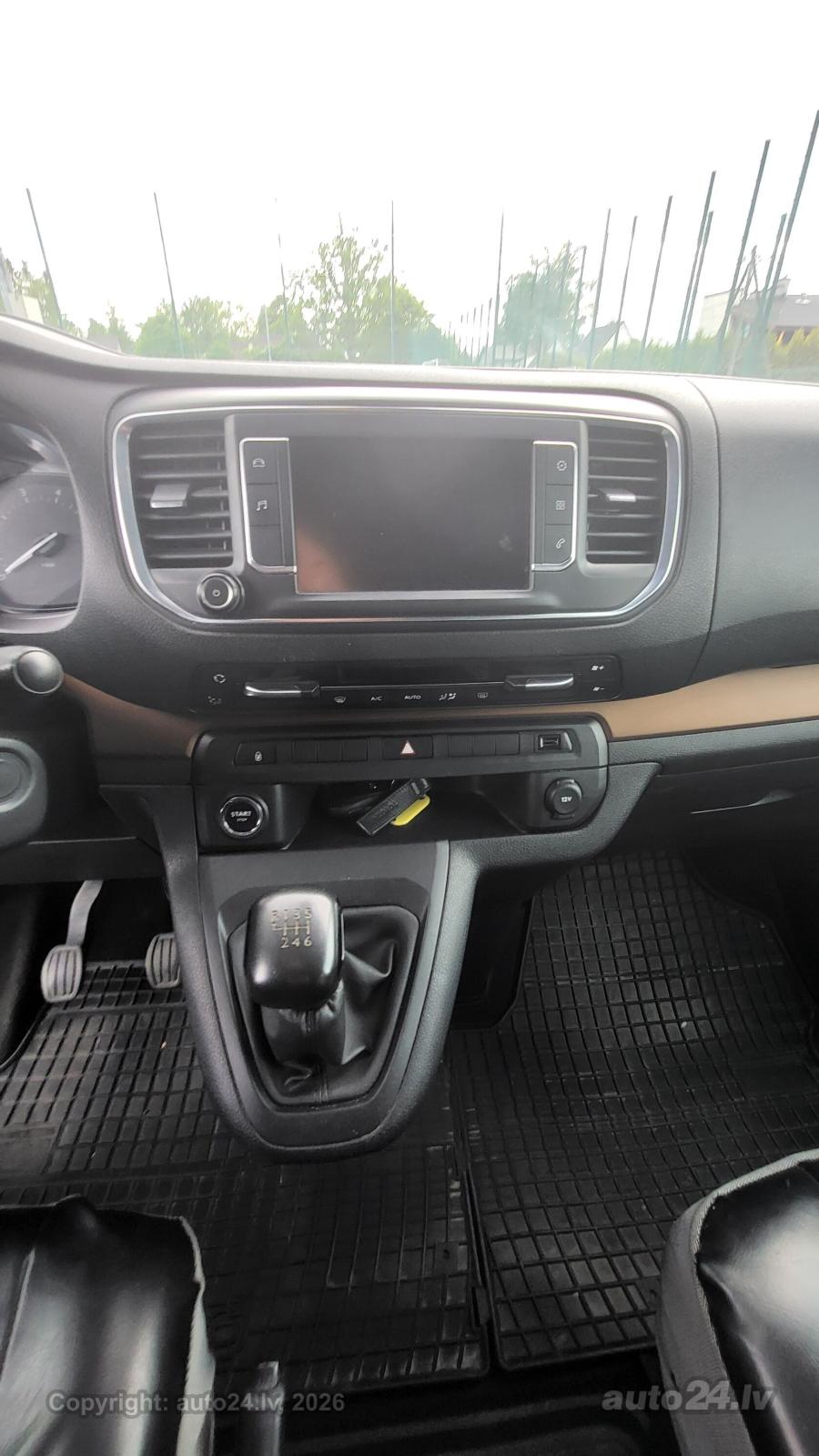 Pelēks Toyota Proace 2018 Tallina, ar dzinēja tilpumu 2.00 L un nobraukumu 174 tūkst. km par 12990 €, foto 15 vietnē AUTOMOTO.COM.LV