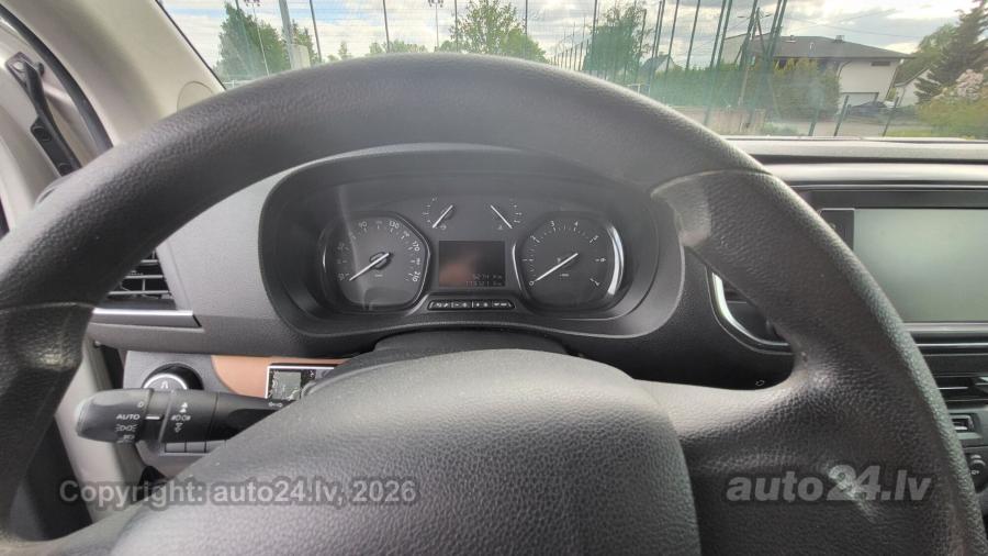 Pelēks Toyota Proace 2018 Tallina, ar dzinēja tilpumu 2.00 L un nobraukumu 174 tūkst. km par 12990 €, foto 19 vietnē AUTOMOTO.COM.LV