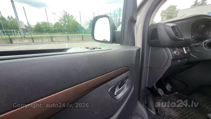 Pelēks Toyota Proace 2018 Tallina, ar dzinēja tilpumu 2.00 L un nobraukumu 174 tūkst. km par 12990 €, foto 23 vietnē AUTOMOTO.COM.LV