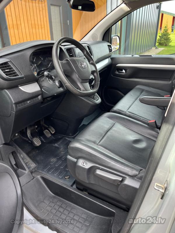 Grey Toyota Proace 2019 in Tallinn, with an engine capacity of 2.00 L and mileage of 131 thousand km for 18900 €, photo 6 on AUTOMOTO.COM.LV