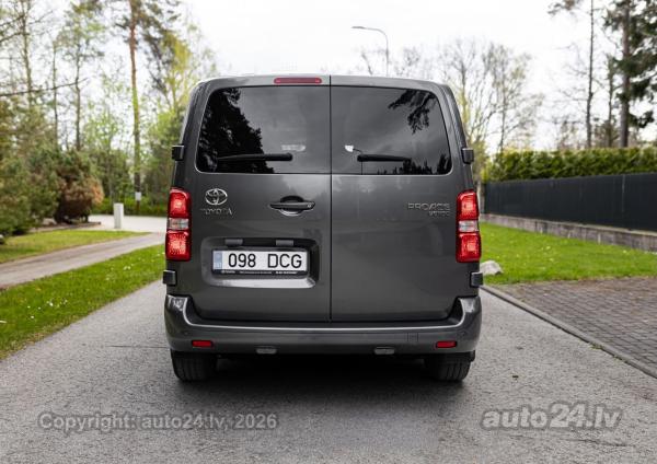Pelēks Toyota Proace 2019 Tallina, ar dzinēja tilpumu 2.00 L un nobraukumu 79 tūkst. km par 19999 €, foto 5 vietnē AUTOMOTO.COM.LV
