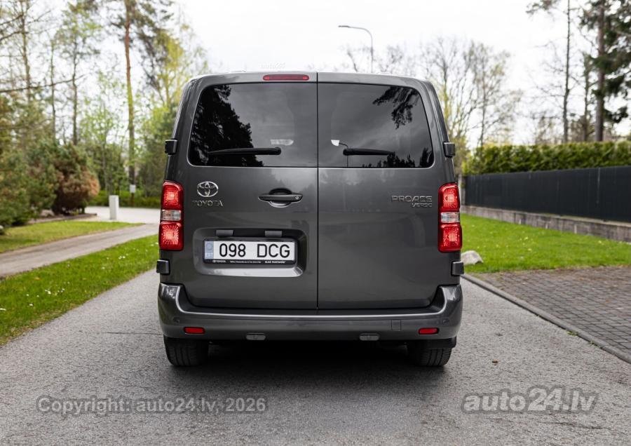Pelēks Toyota Proace 2019 Tallina, ar dzinēja tilpumu 2.00 L un nobraukumu 79 tūkst. km par 19999 €, foto 6 vietnē AUTOMOTO.COM.LV
